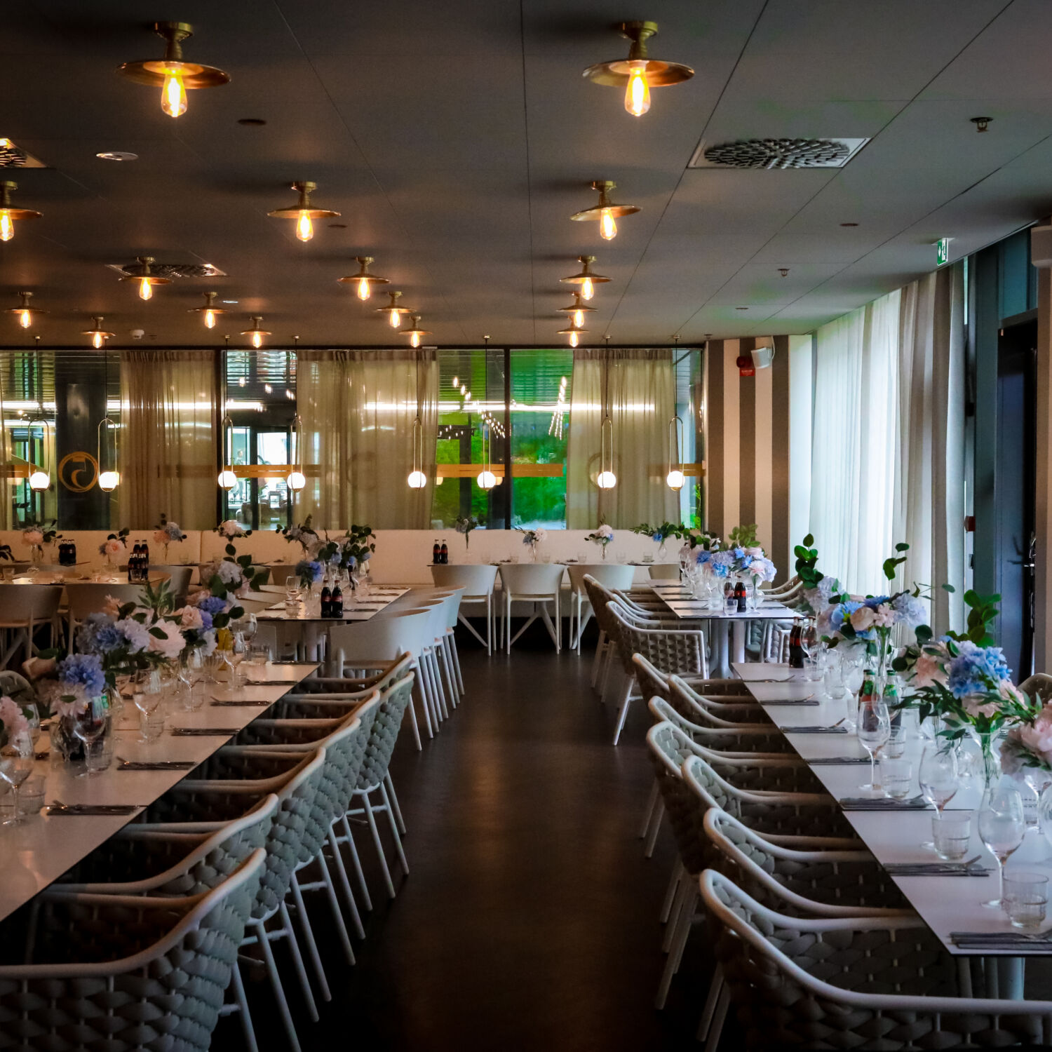 Festlokal Bromma | Hyra lokal för fest - Restaurang Hangar 5